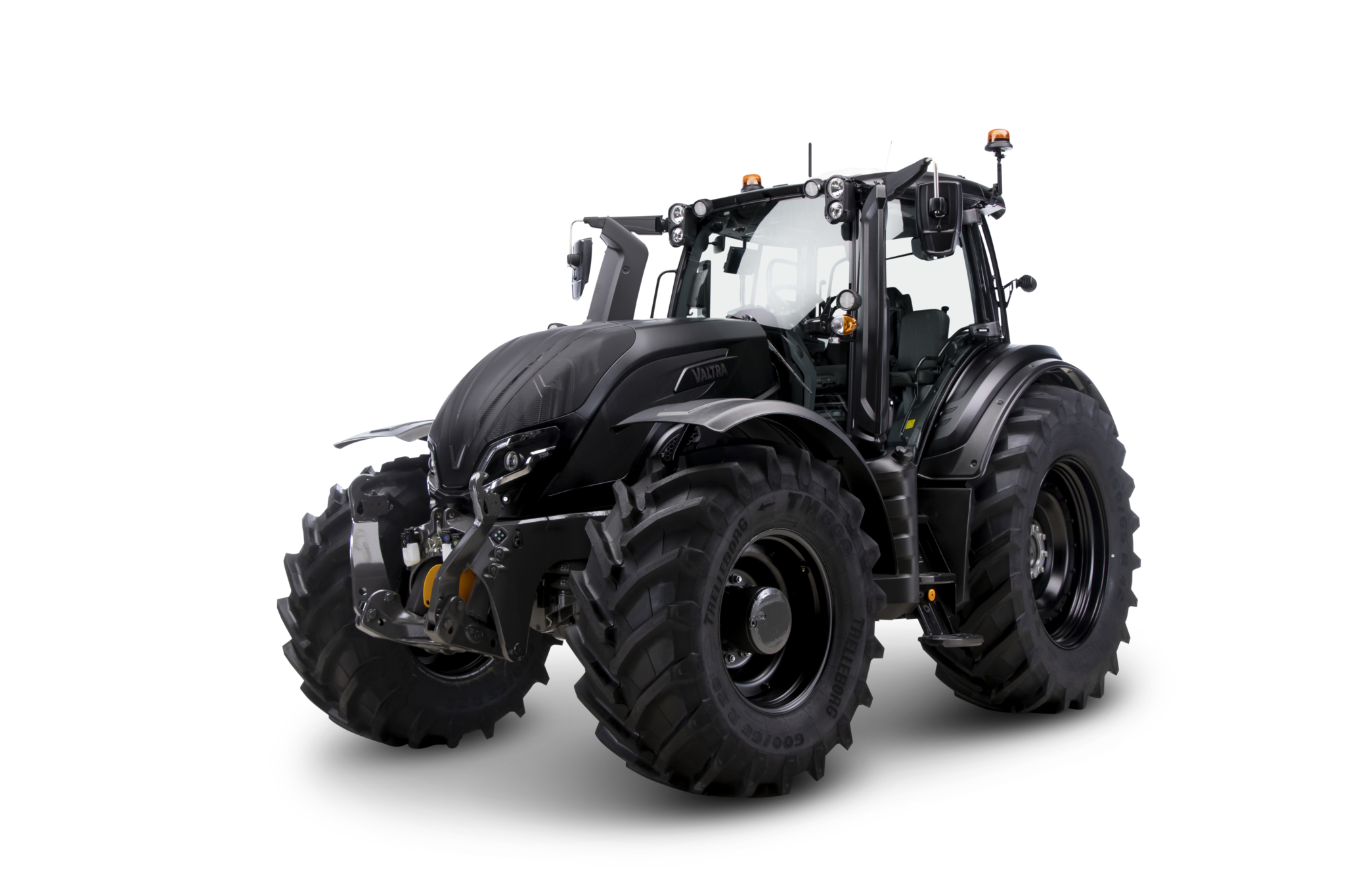 VALTRA präsentiert Feuerwerk an Messehighlights - Landwirt News