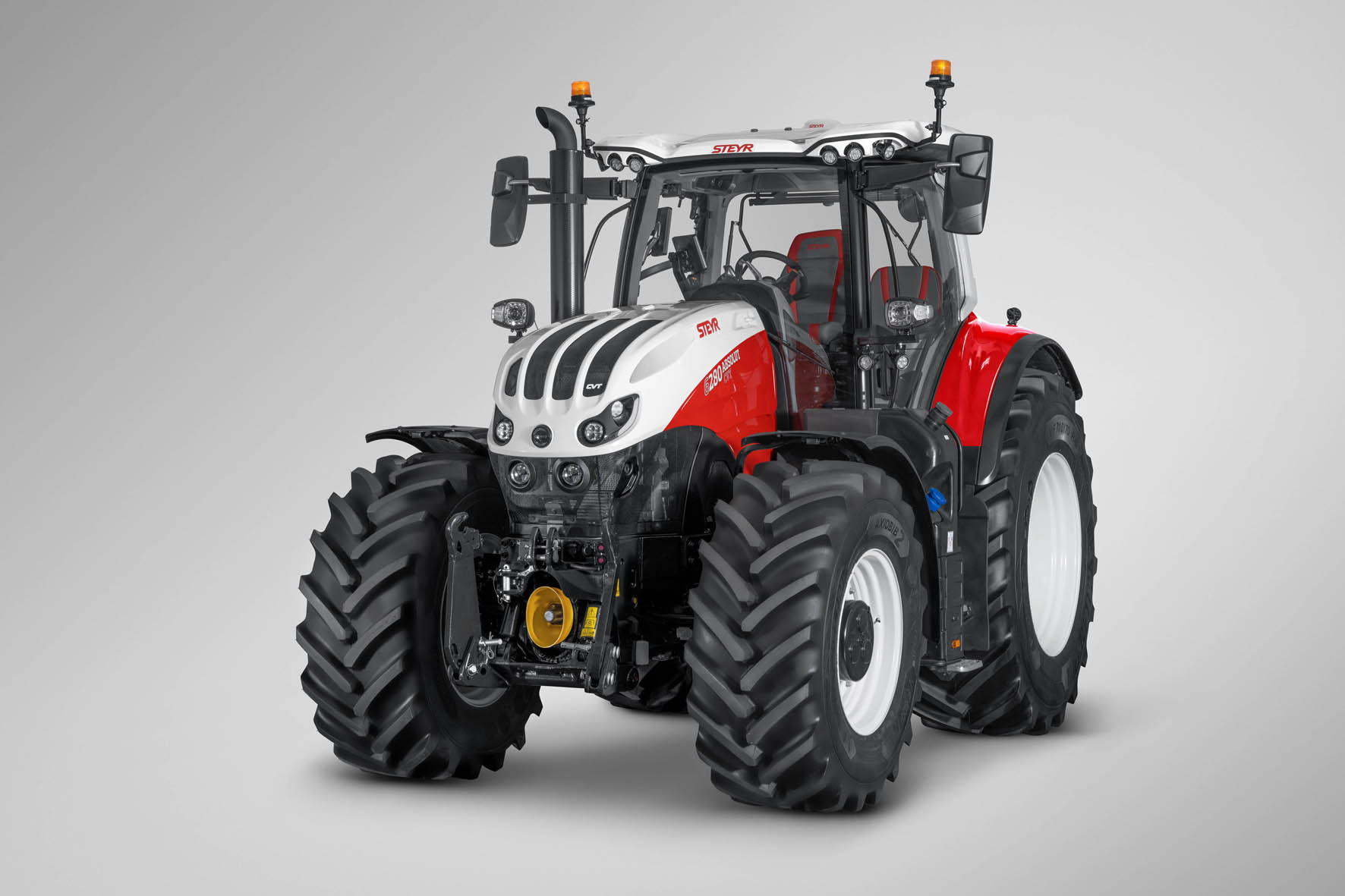 Neues STEYR-Modell Absolut CVT 2023 setzt Meilenstein - Landwirt News