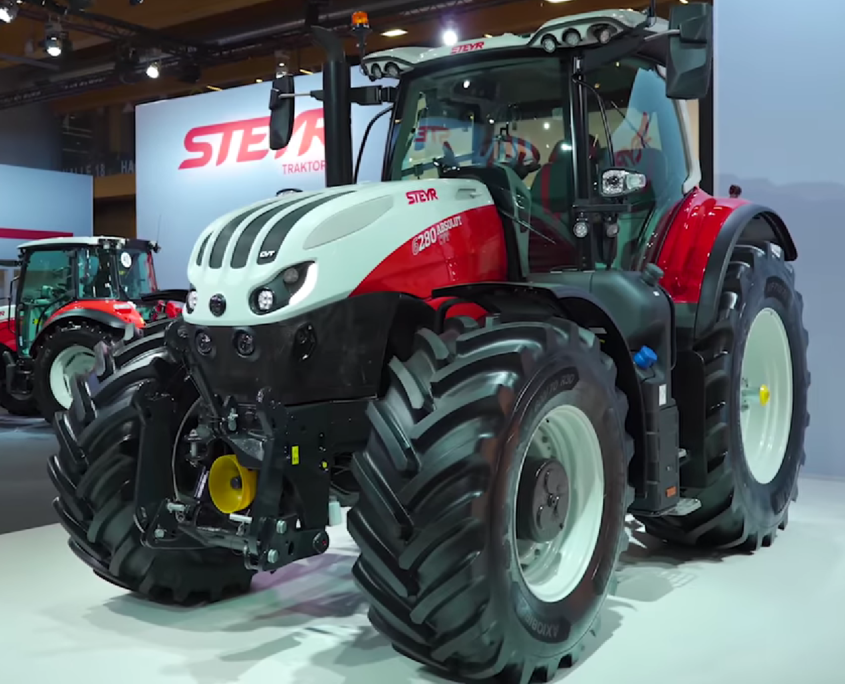 STEYR PLUS ist tractor of the year 2025 Gewinner - Landwirt News