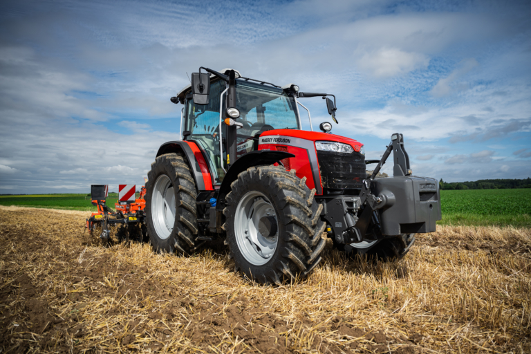 Massey Ferguson präsentiert die neuen MF 5M Modelle. 6 starke Modelle von 95 PS bis 145 PS ...