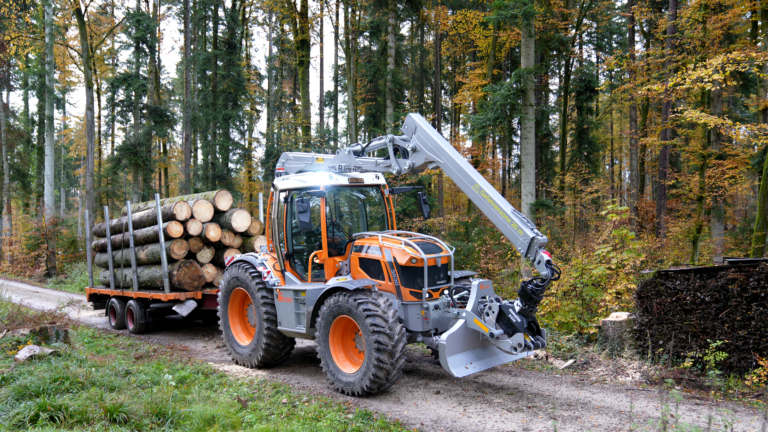 Systemschlepper Pm Trac – Das Allroundtalent - Landwirt News